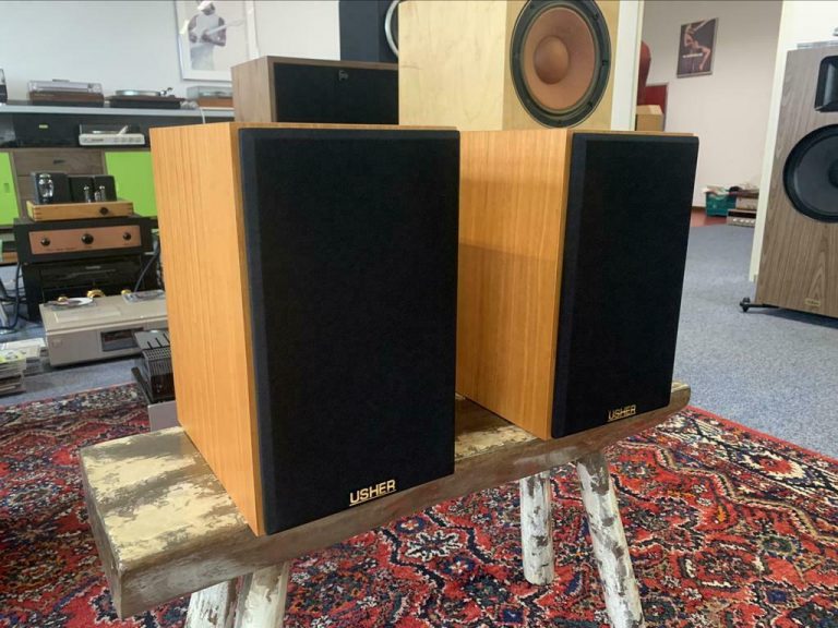 Usher S-520 Monitor Luidsprekers – PrimaAudio.nl